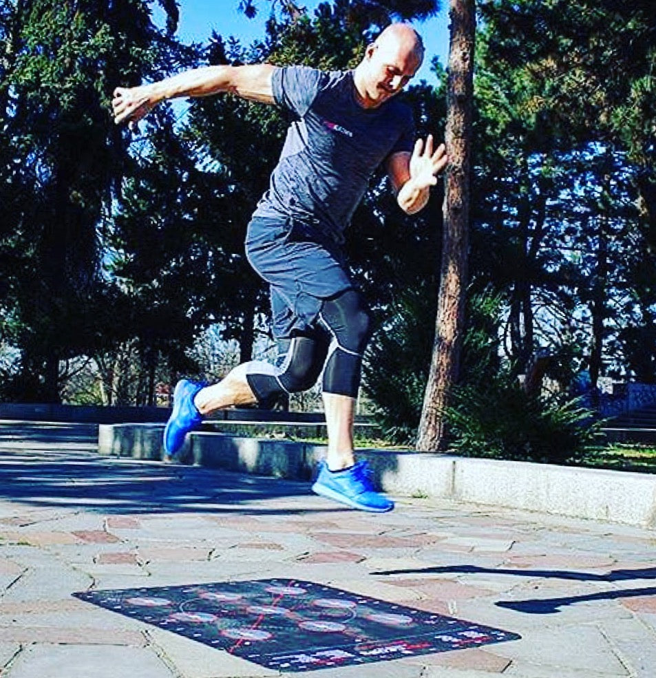 Here are 10 different leg exercises on Procedos Platform 9 using resis ...